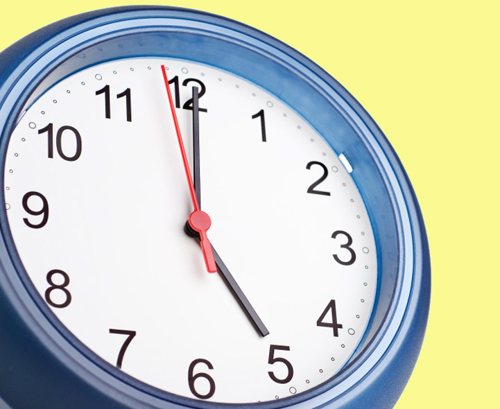 Krista Castellanos Magazine Timer 1 Hour 5 Minutes